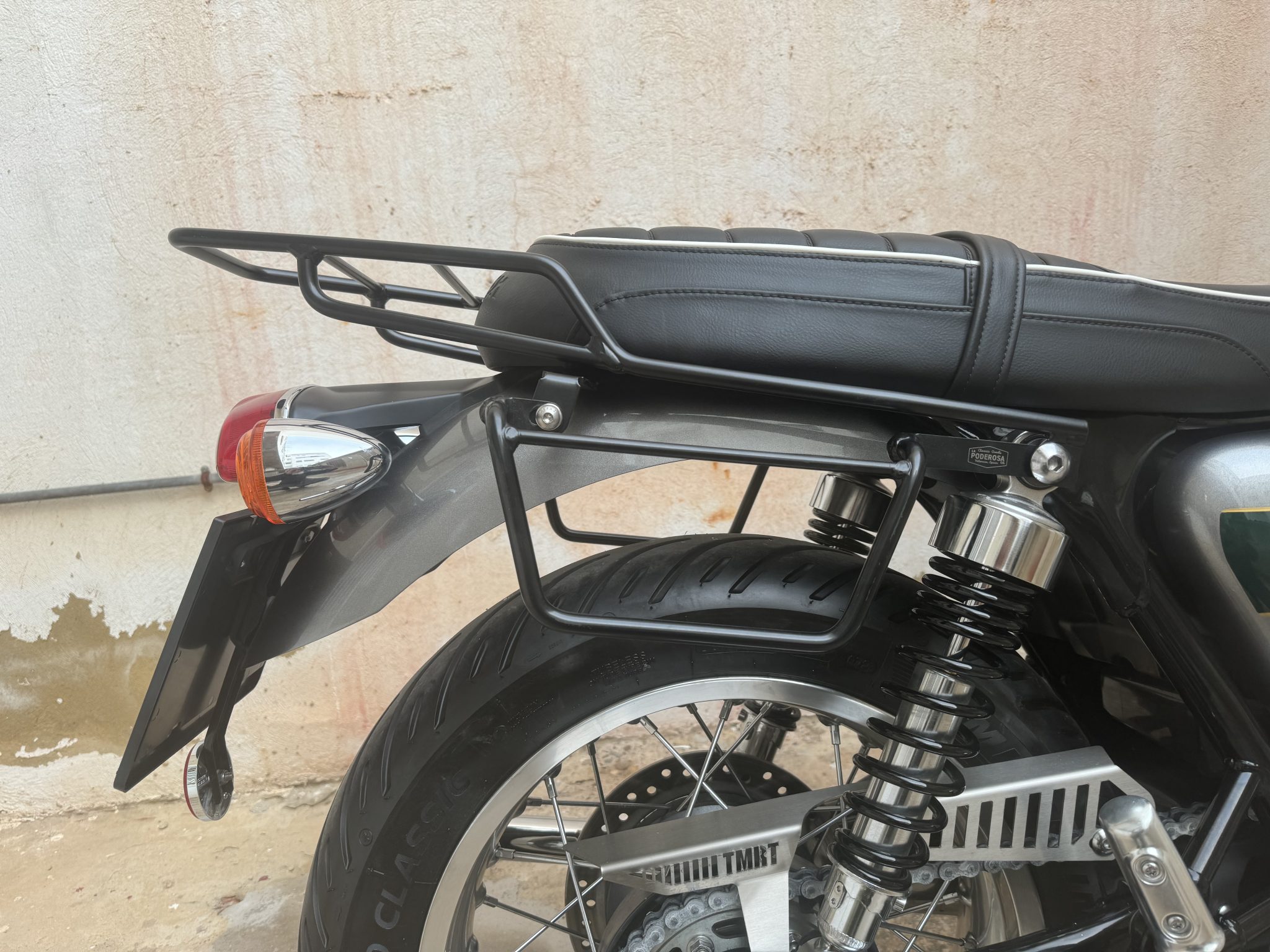 Rear luggage rack for Triumph Bonneville satin black - La Poderosa ...