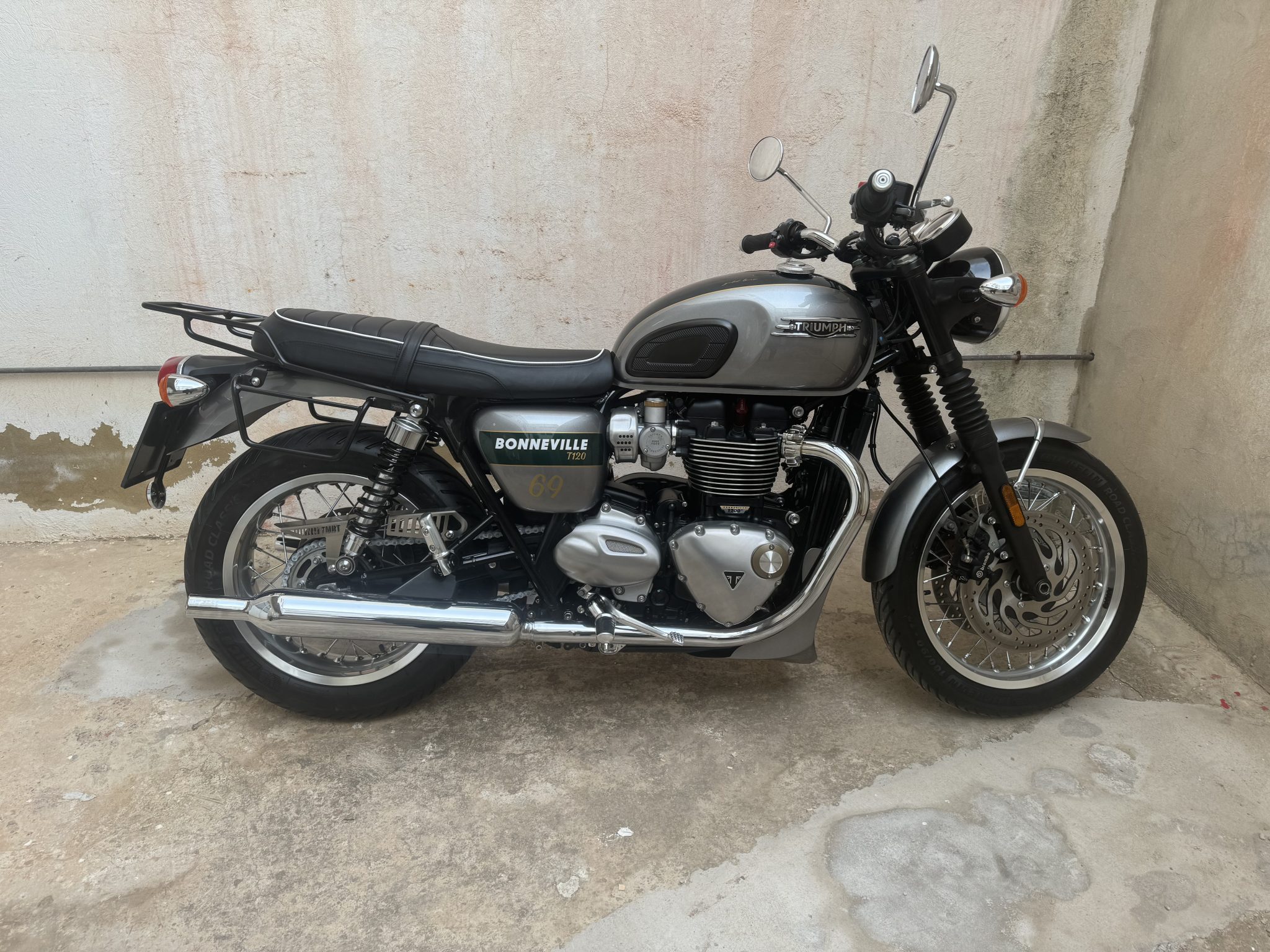 Full set Rear luggage carrier and racks for saddlebags Triumph ...