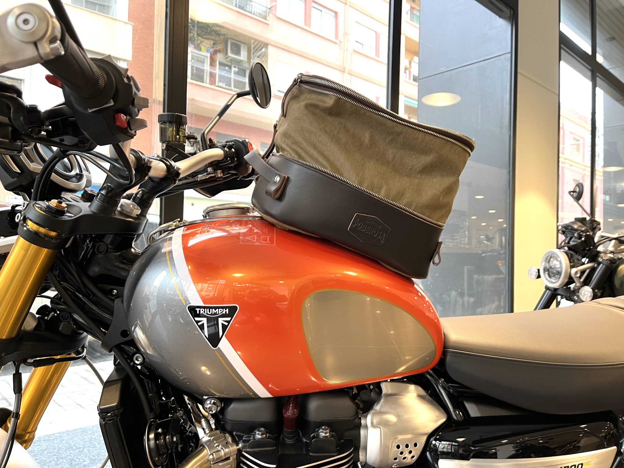 Fez 19L tank bag new model with magnets Safari Beige / dark brown ...