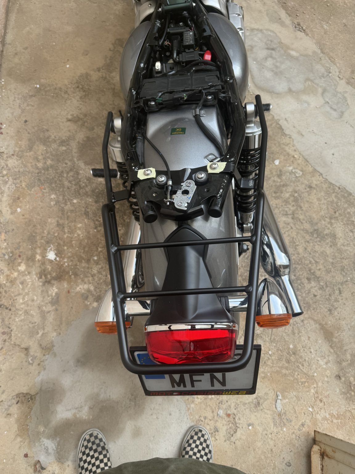 Rear luggage rack for Triumph Bonneville satin black - La Poderosa ...