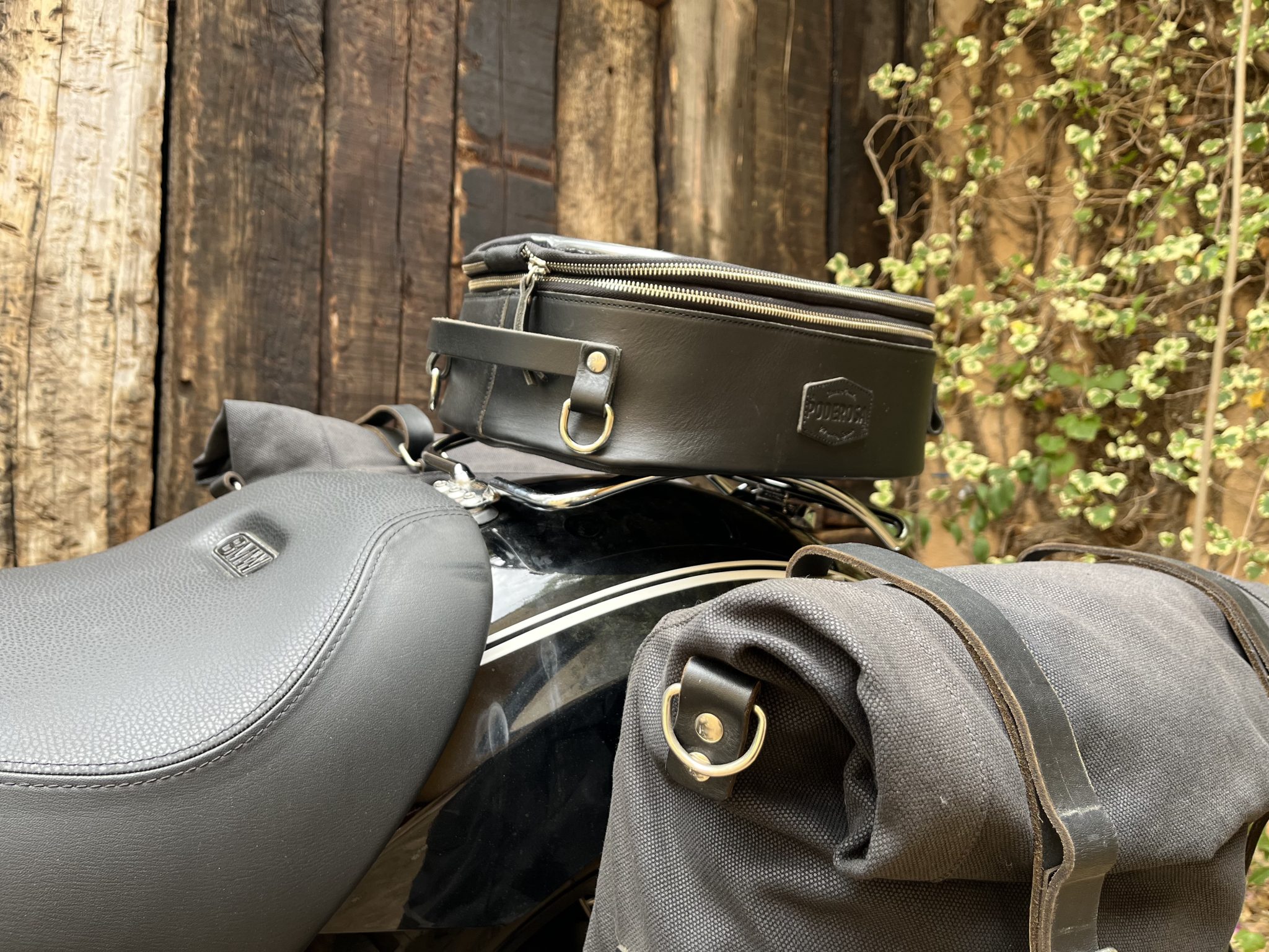 Tailgate luggage rack for Bmw R18- Satin Black - La Poderosa Goods ...