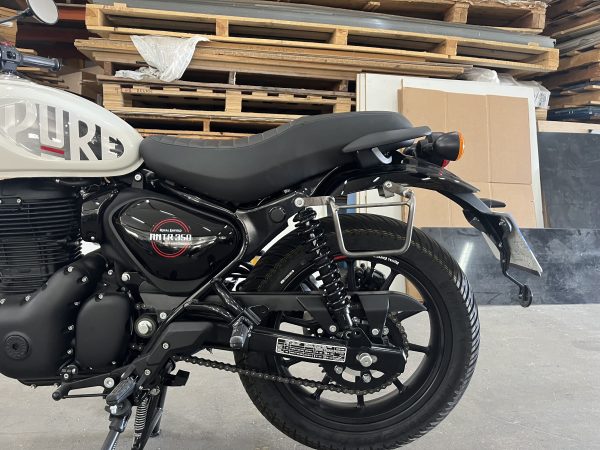 Saddlebag holder (left side) Royal Enfield Hunter 350 satin black - La ...