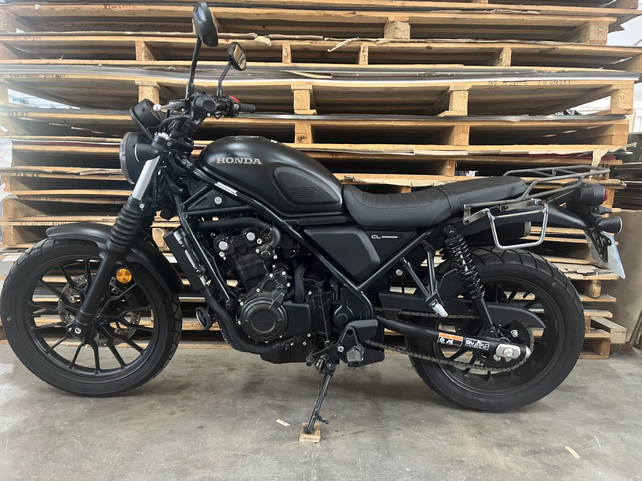 Soporte ( doble ) para alforjas Honda CL 500 Scrambler negro satinado ...