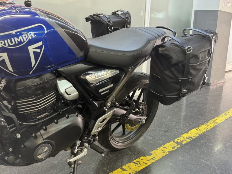 Saddlebag support Triumph Speed 400 Satin Black (both sides) - La ...