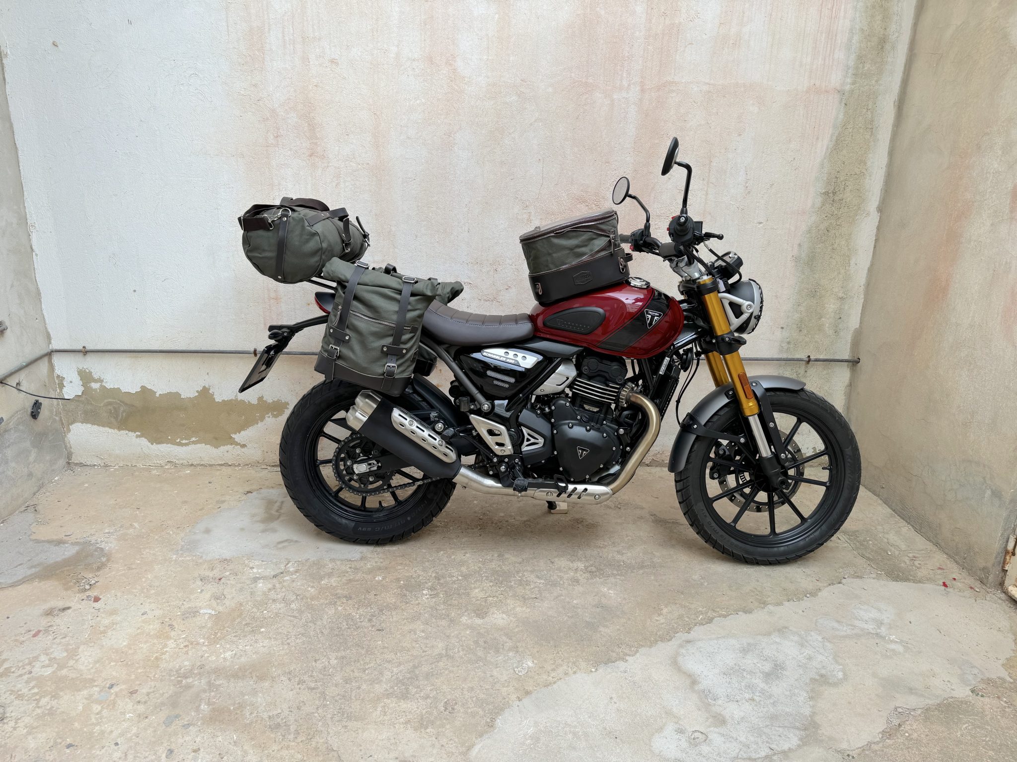 Full set Rear luggage carrier and racks for saddlebags Triumph 400X ...