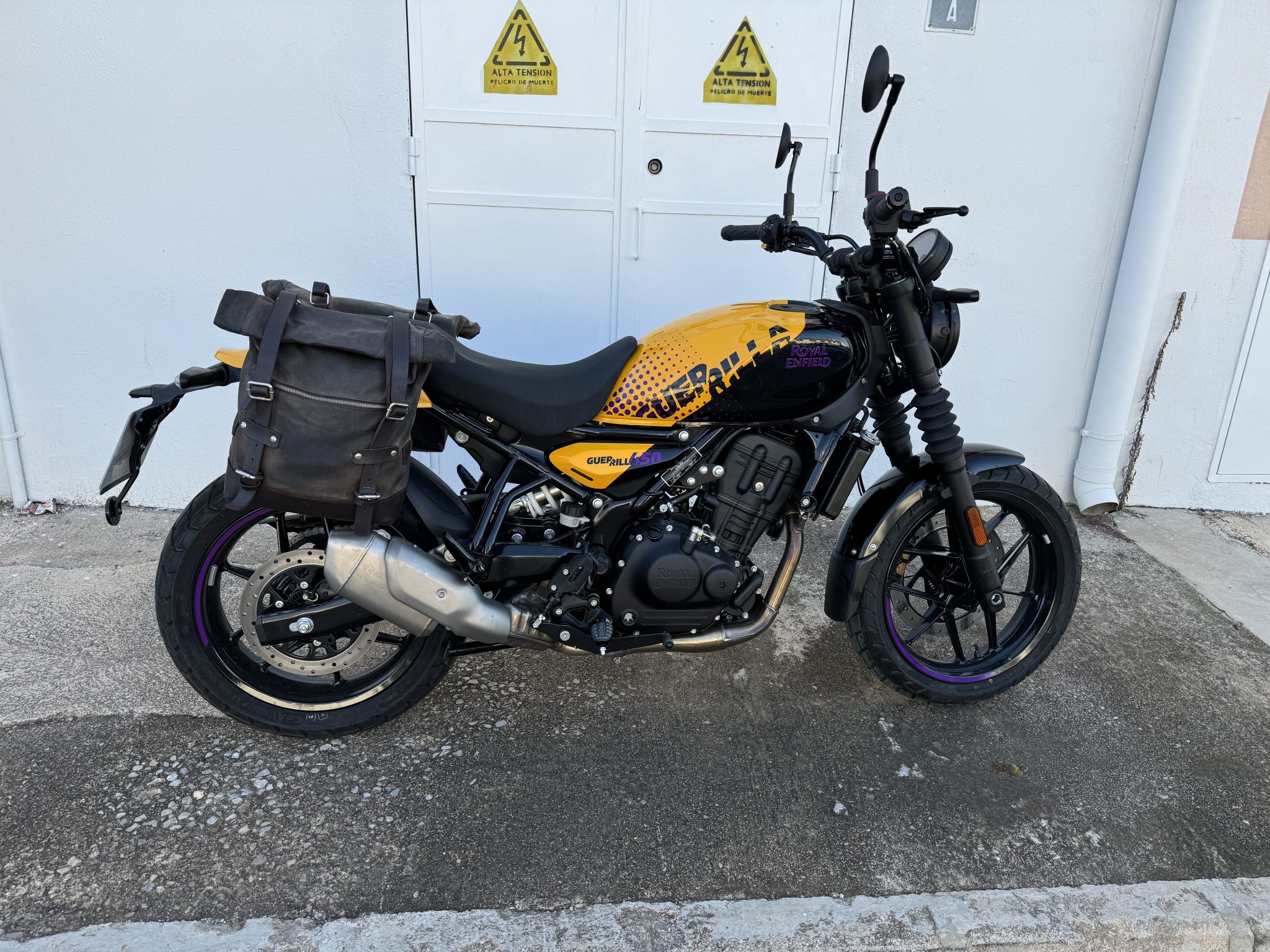 Saddlebag racks for Royal Enfield Guerrilla 450 Satin black - La ...