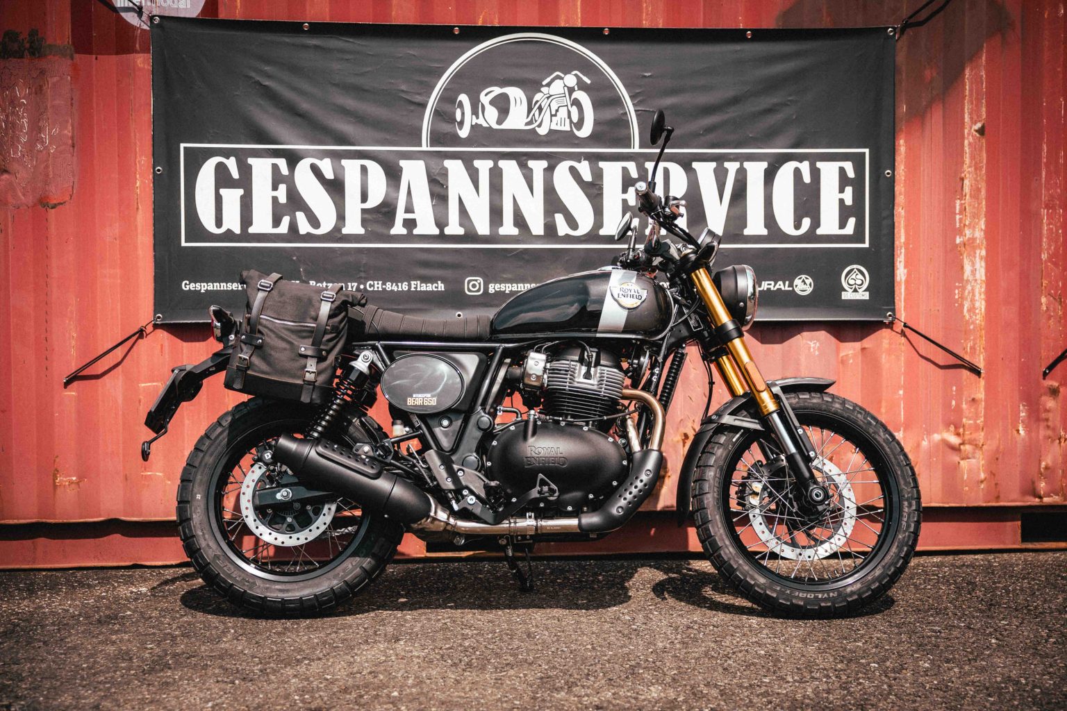 Saddlebag racks ( both sides) Royal Enfield Bear 650 Satin black solo ...